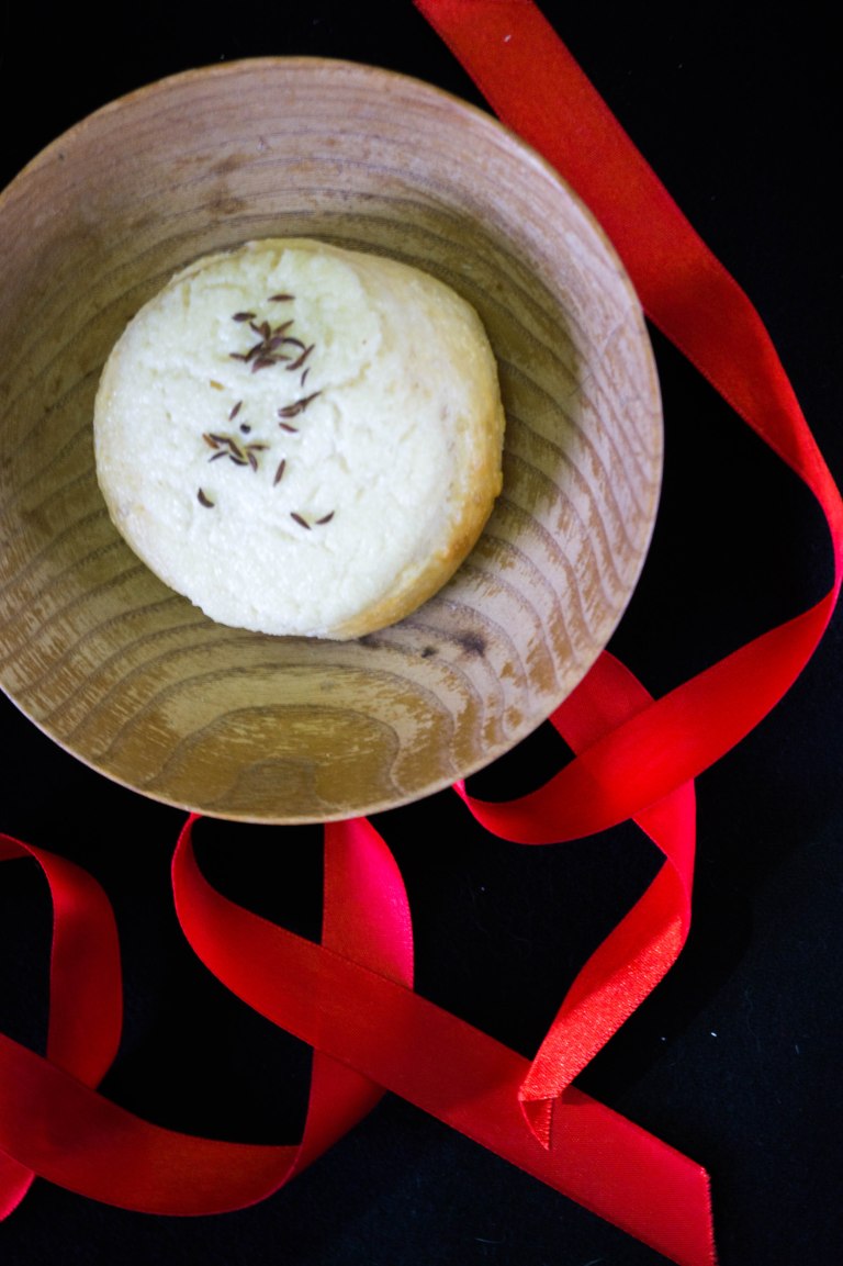 Estonian Traditional Curd filled Buns. Mulgi korbid – Estonian Cuisine ...