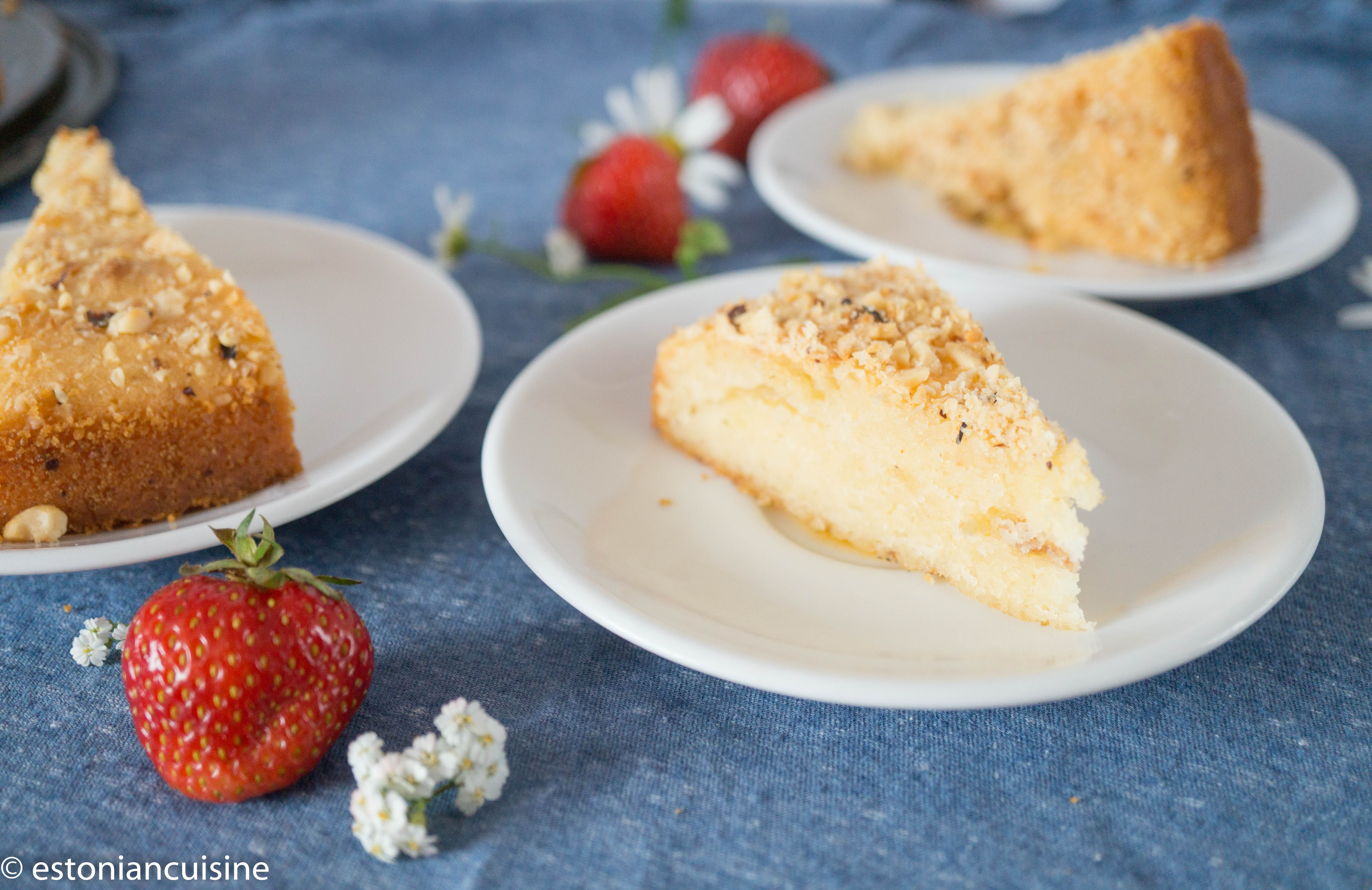 Simple and Delicious Sour Milk and Semolina Cake. Lihtne hapupiima ...