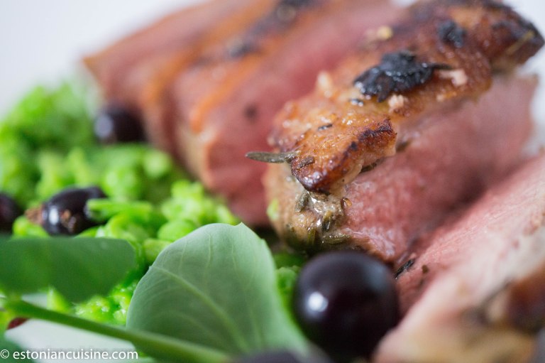 Duck with juniper berries and Black Currant Sauce. Kadakane part ...