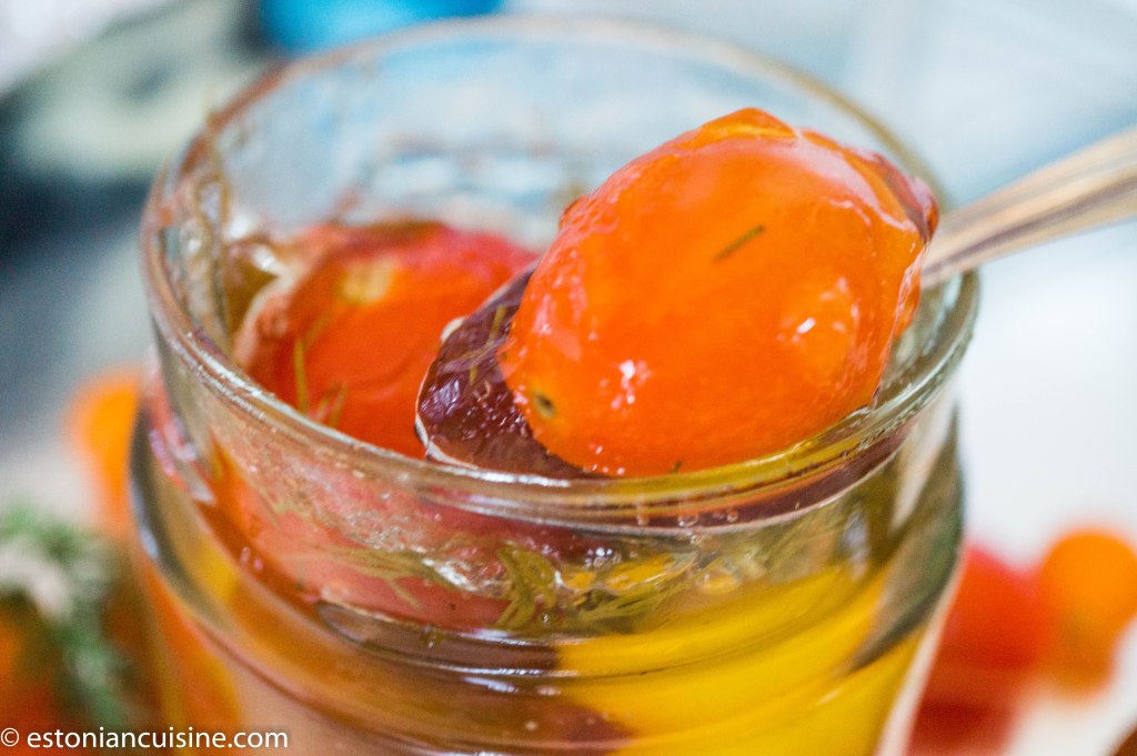 Pickled Tomatoes. Marineeritud tomatid – Estonian Cuisine. Eesti Toit.